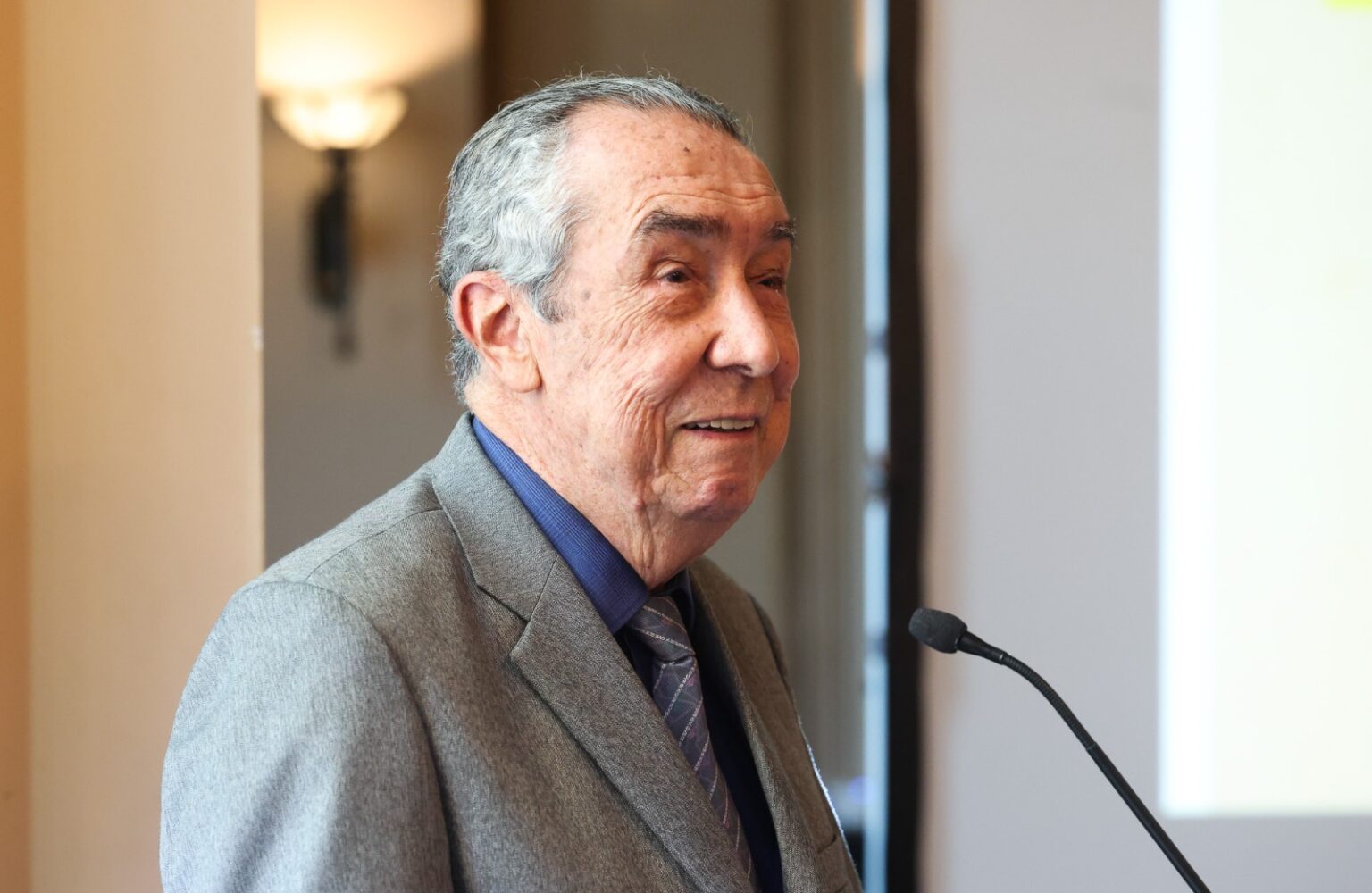 El maestro Ernesto Boesche Rizo es el primer guatemalteco galardonado ...